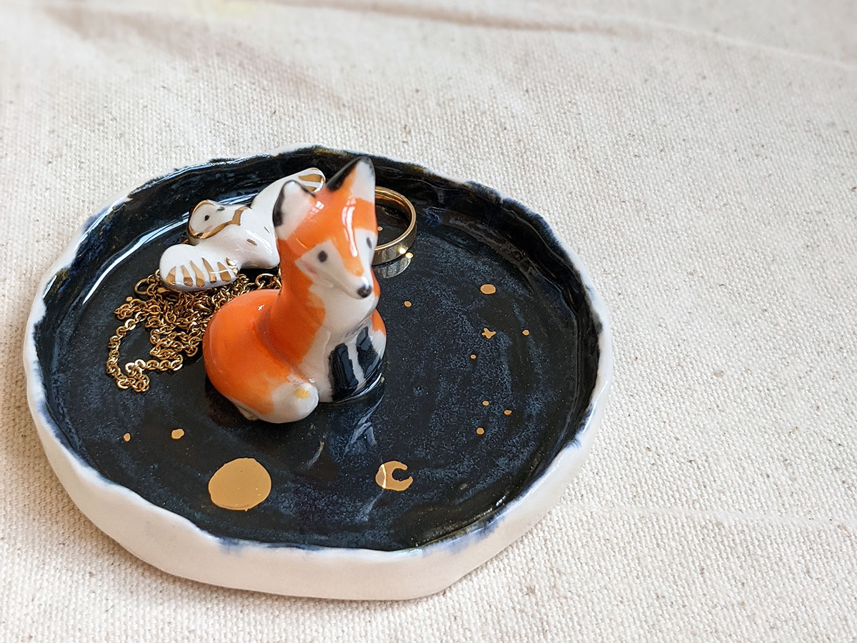 Night Sky Fox dish – Kness