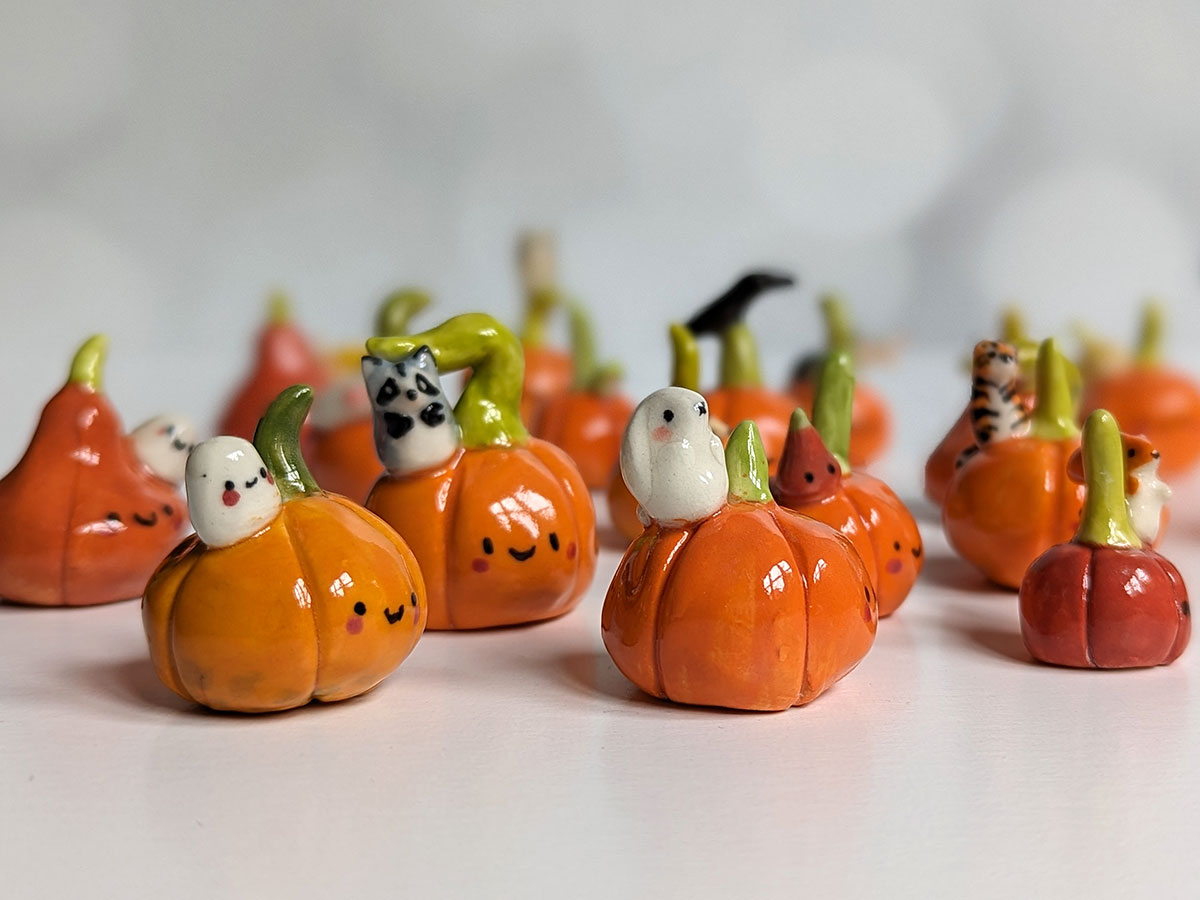 Porcelain Pumpkins + Friend - Kness
