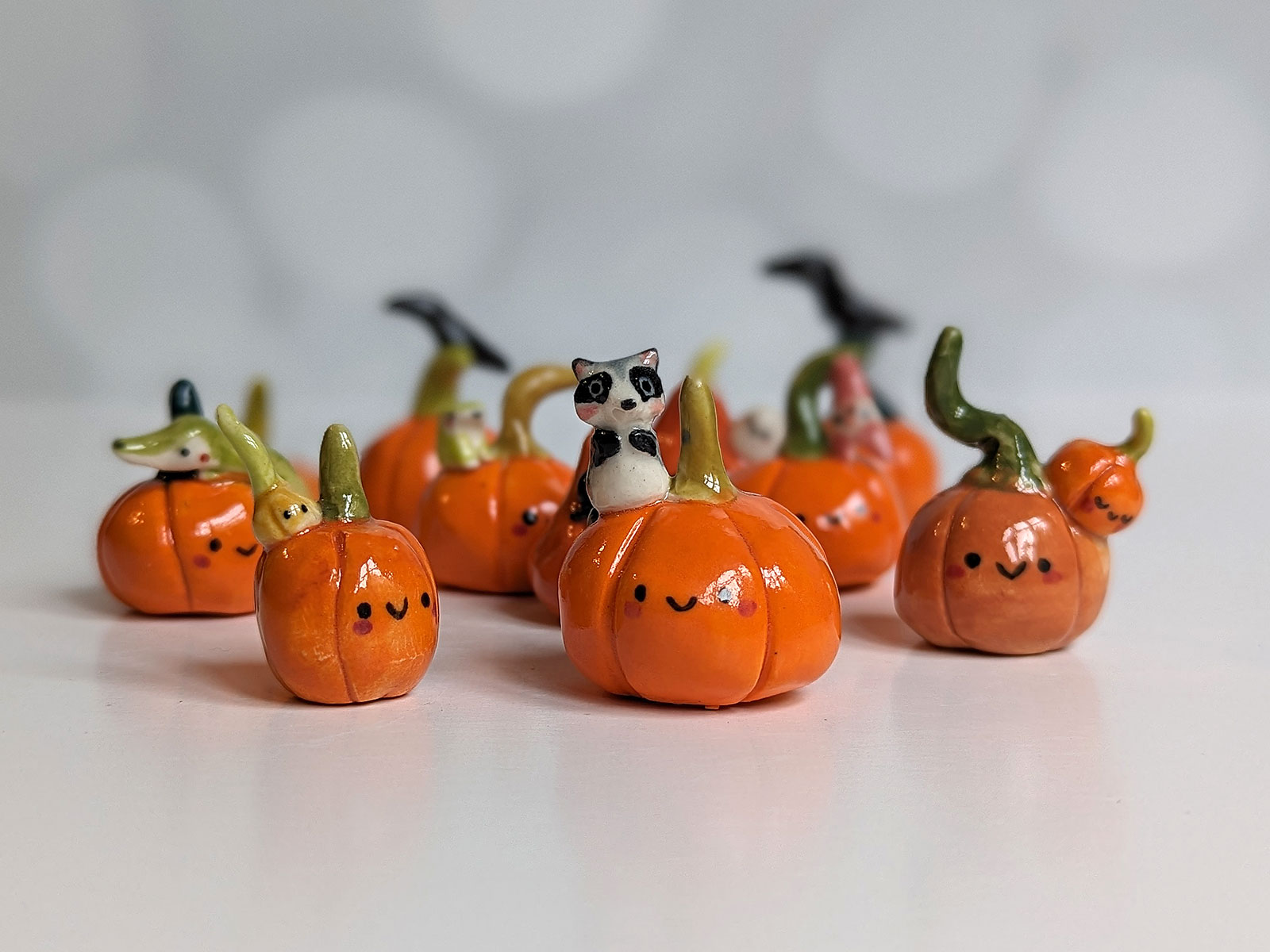 Porcelain Pumpkins + Friend - Kness