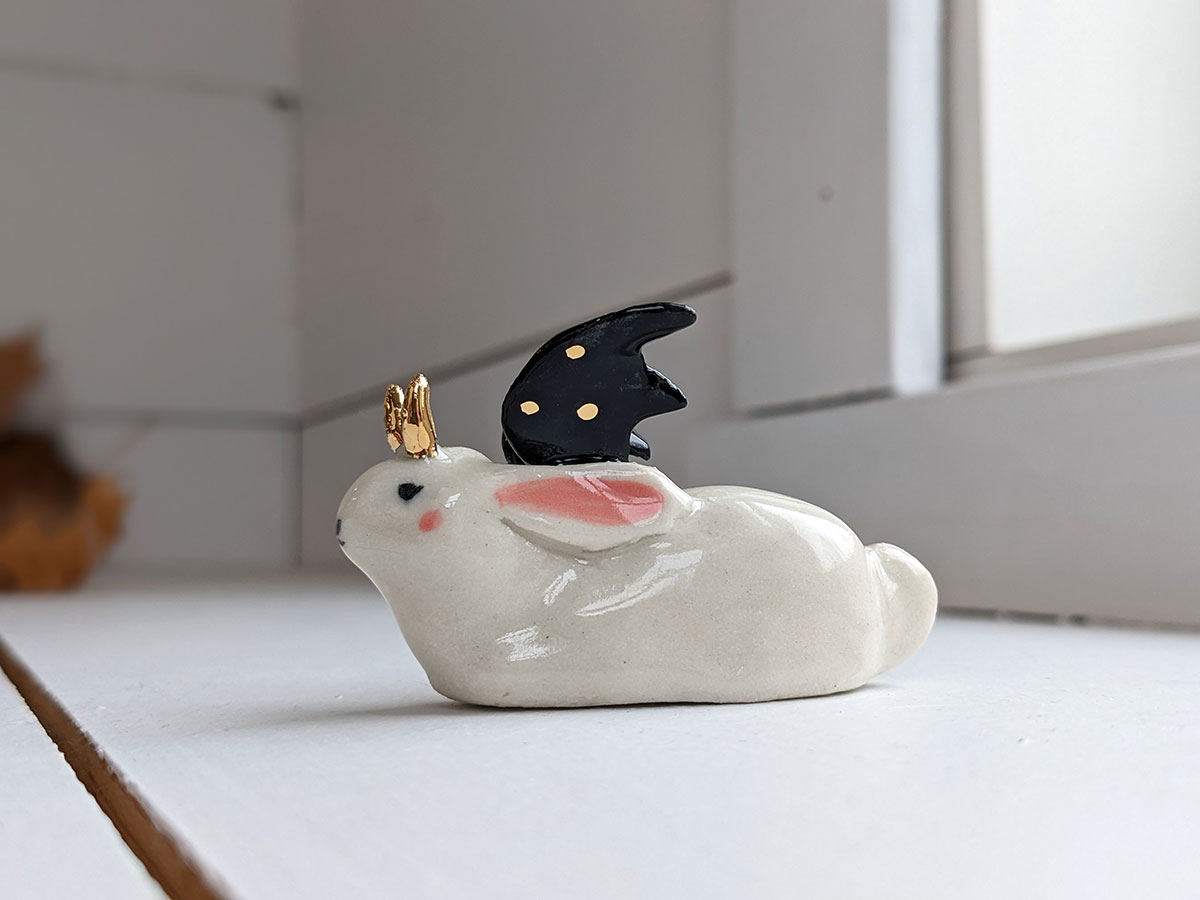 Wolpertinger, blanc et ailes de chauve-souris - Kness