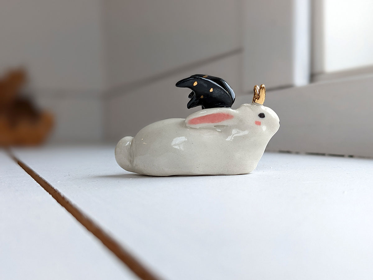 Wolpertinger, blanc et ailes de chauve-souris - Kness